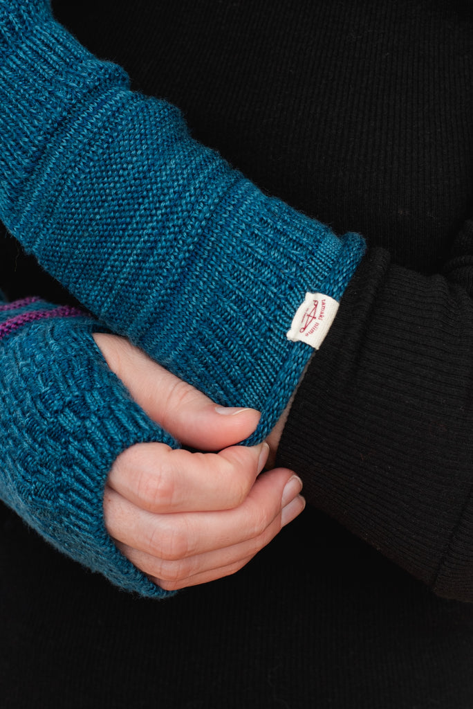 Wool Blend Arm Warmer I – Moth
